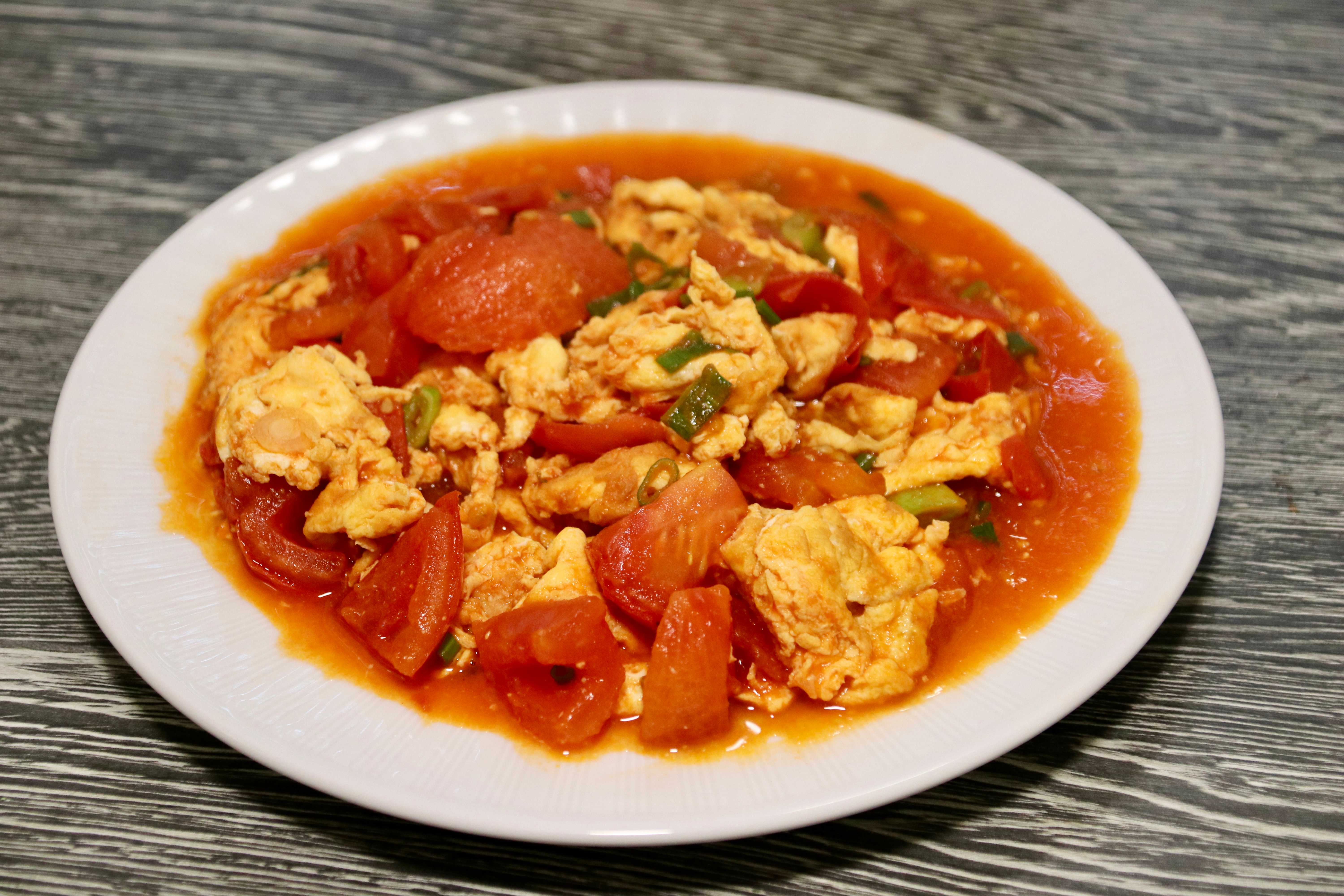 Stir-fried Tomatoes and Eggs (西红柿炒蛋) Recipe - DragonDine